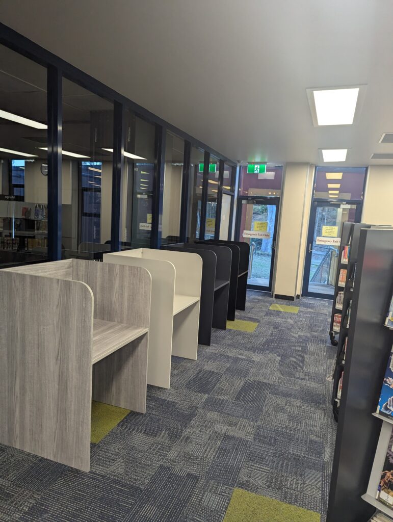 Study Carrel – Fry Library & School Supplies