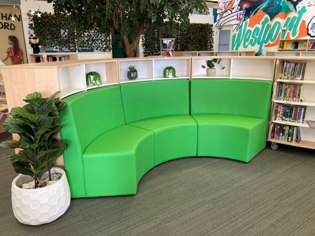 Curved shelving and seating set – Fry Library & School Supplies