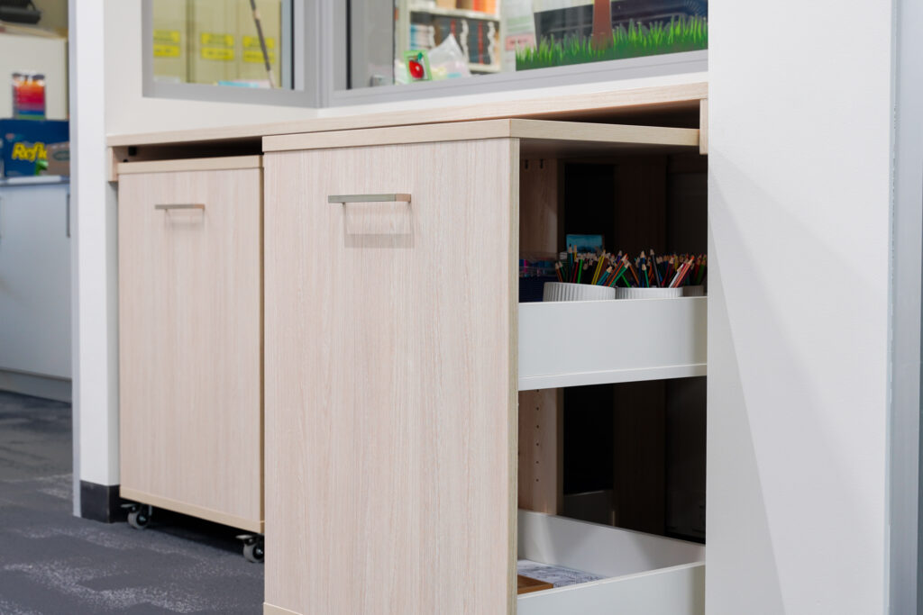 Molloy Trolley – Fry Library & School Supplies