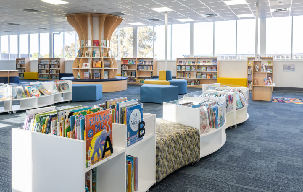 Curved Childrens Browser Box Mobile – Fry Library & School Supplies